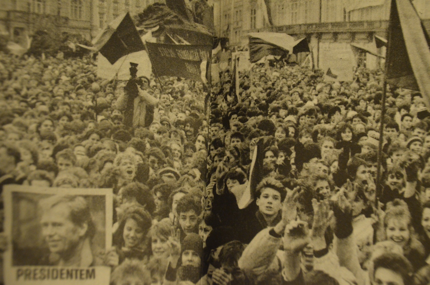 » The witness of Velvet RevolutionNISHINORyoo.com